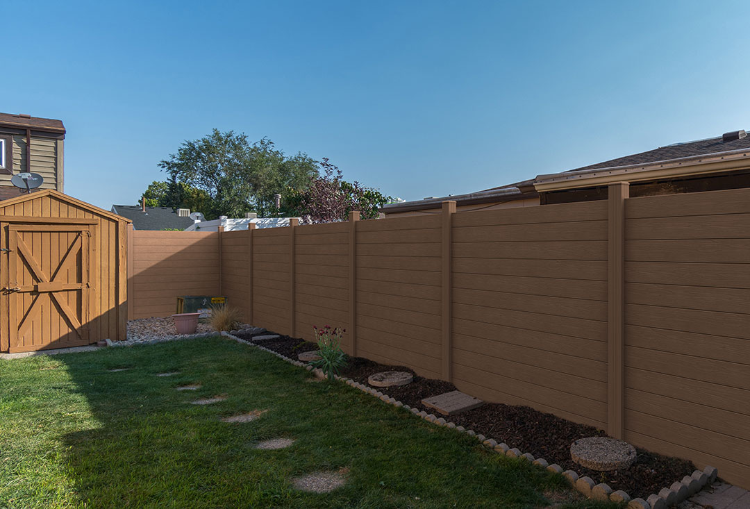 High-Quality Fencing Solutions: WPC Composite Fencing | Oakio